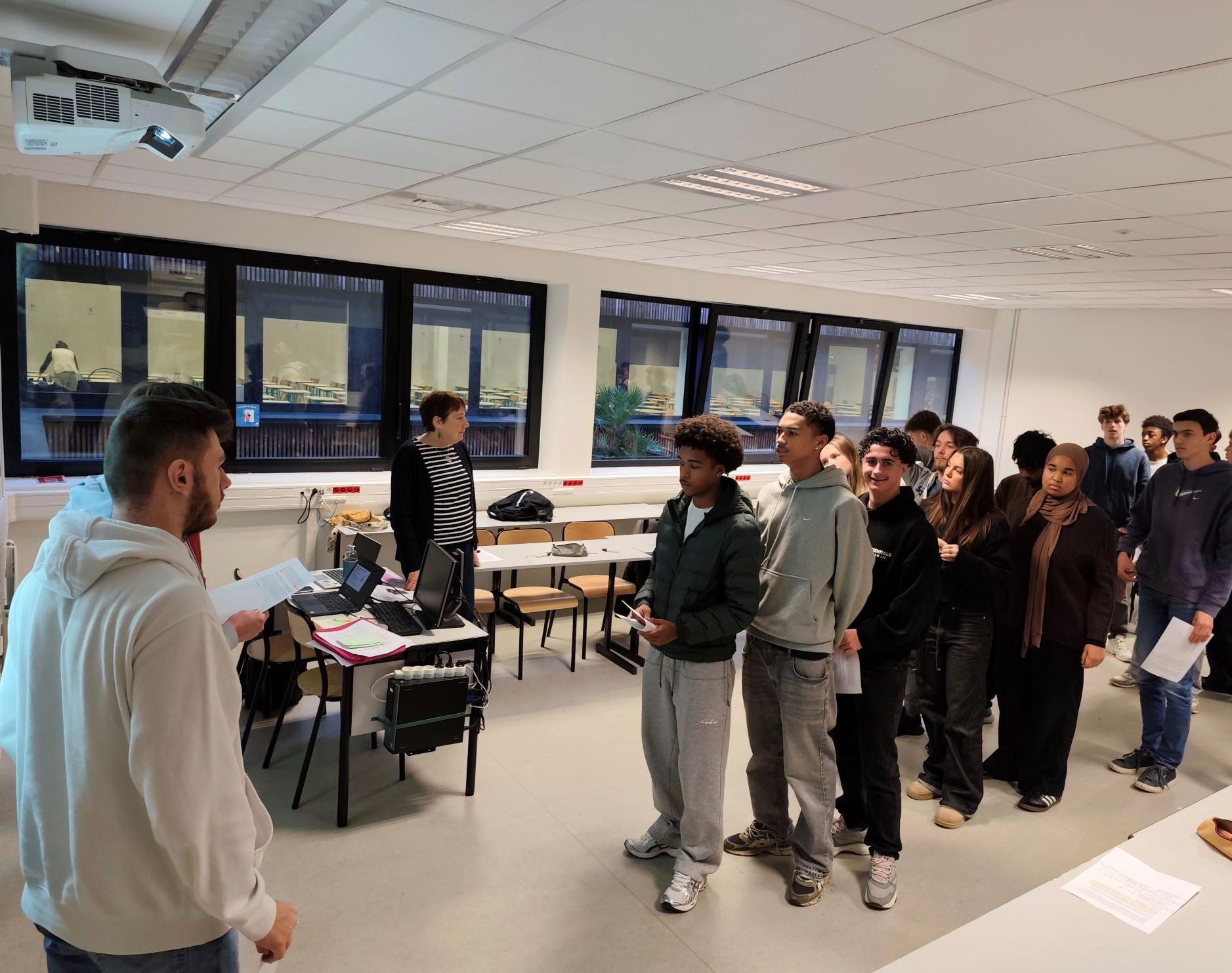 Enseignement DD&RS : une séance débat pour clore le semestre 1 ...